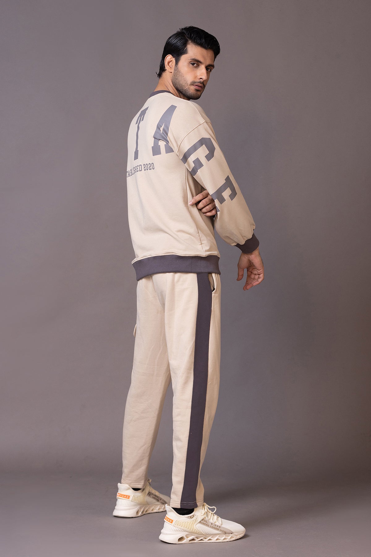 Online Men's Tracksuit - Winter Tracksuit in Pakistan - Men Tracksuit ...